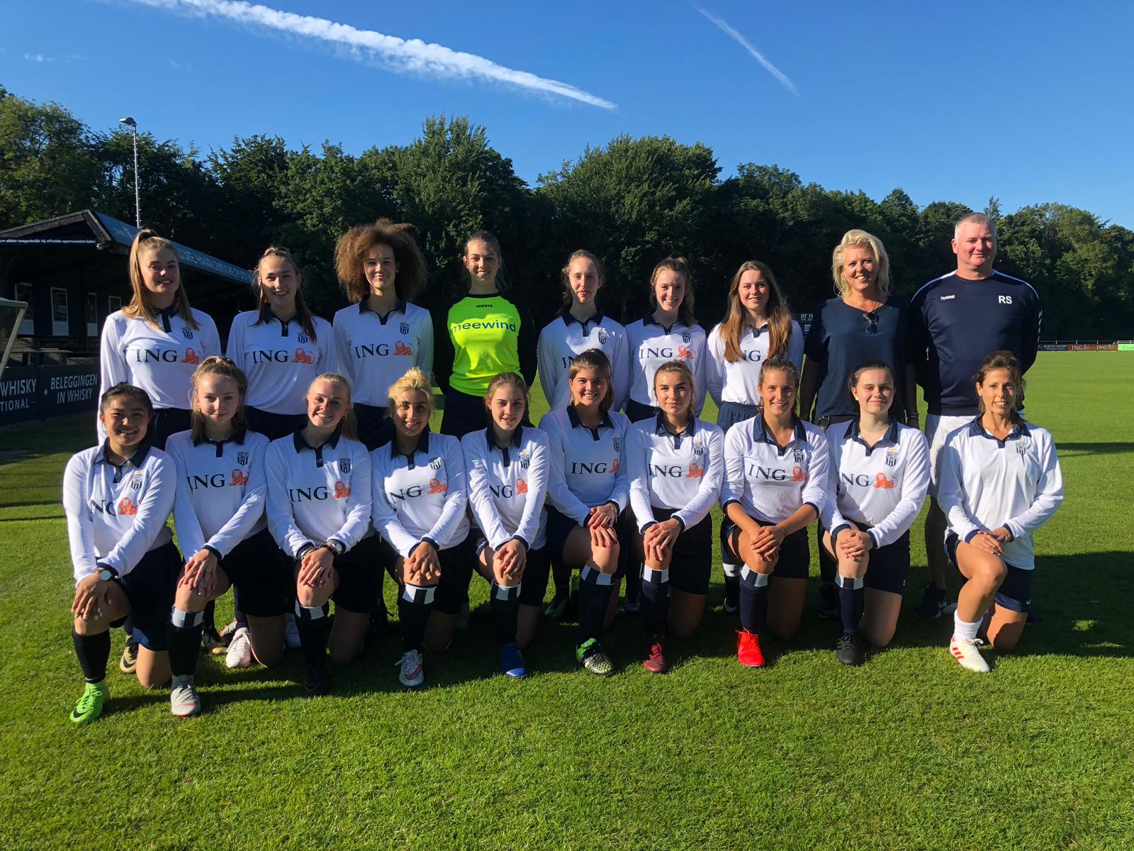 Na 140 jaar heeft Kon. HFC een dameselftal - De Heemsteder | Bloemendaler