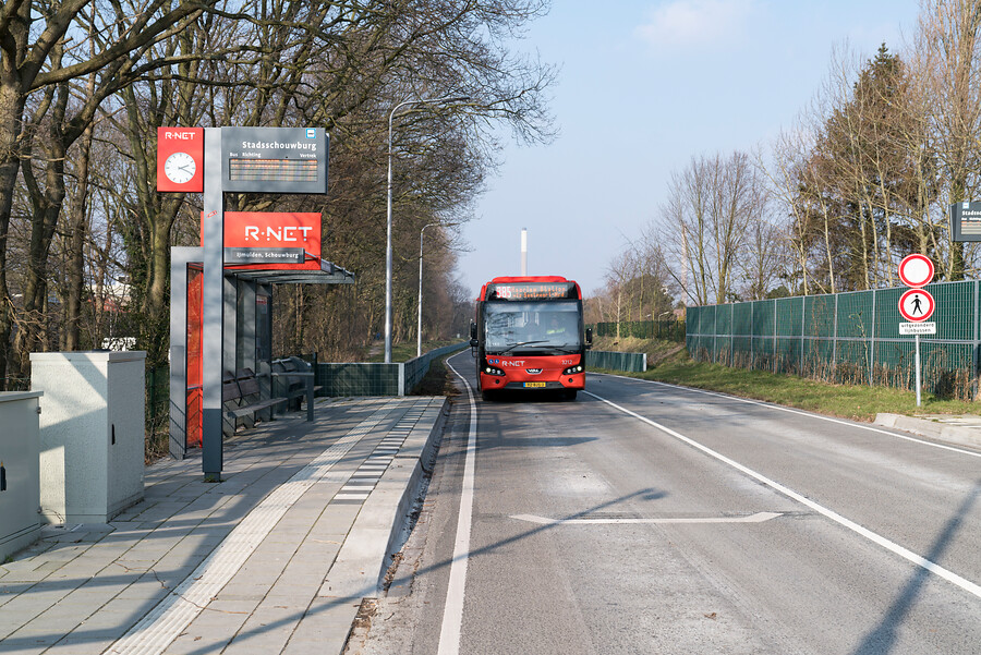 Meer bushaltes toegankelijk voor reizigers met beperking - De ...