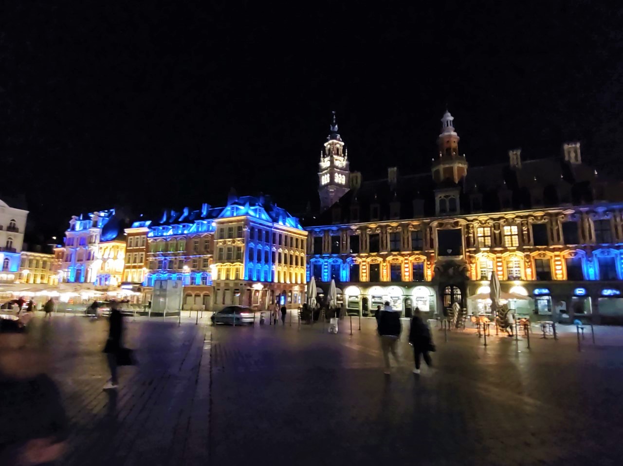 Op reis: stadswandeling door de oude wijken van Lille, nu getooid in ...