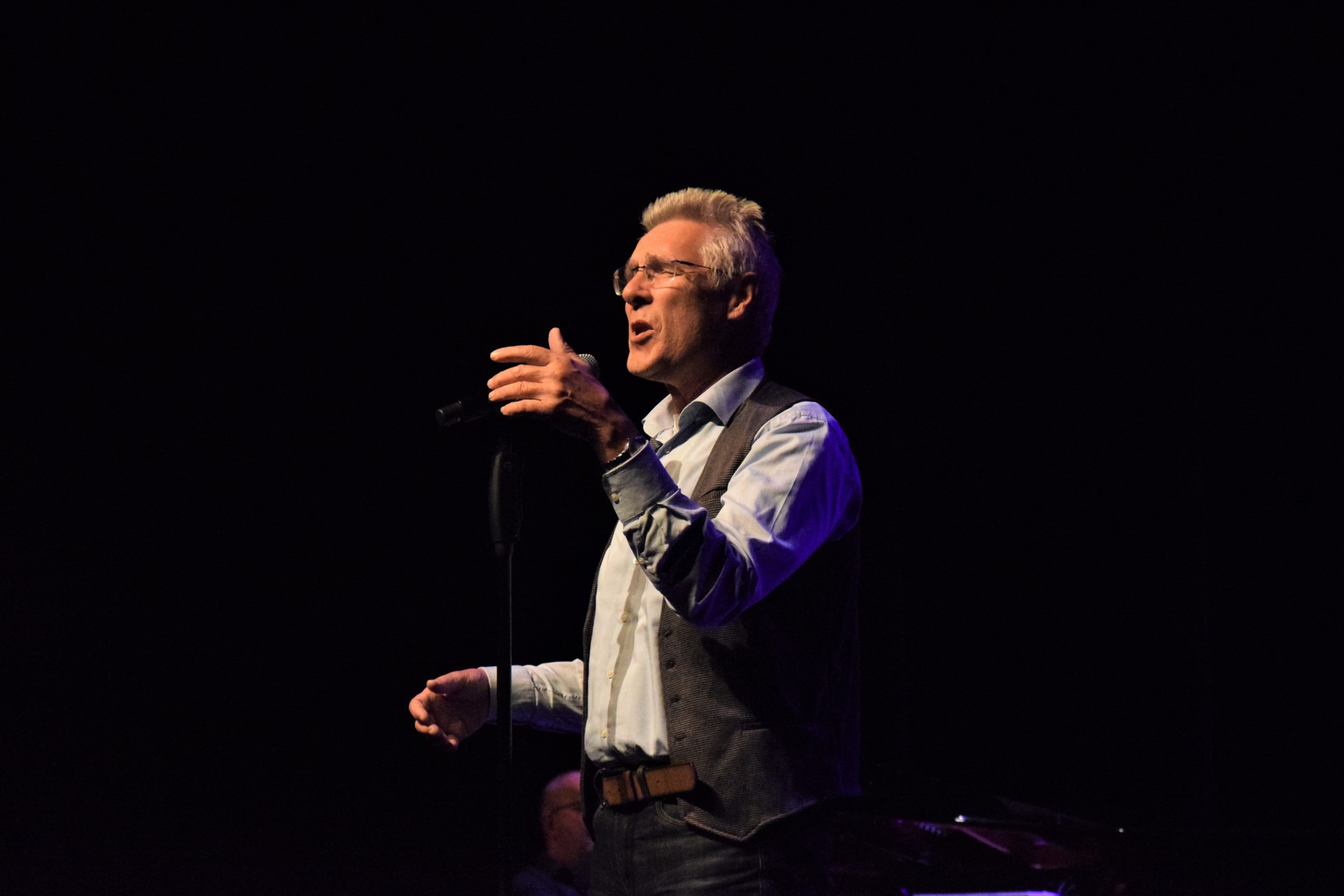 Heemsteedse zanger Paul Herber in finale Ouderen Songfestival - De ... Heemsteedse zanger Paul Herber in finale Ouderen Songfestival - De ...