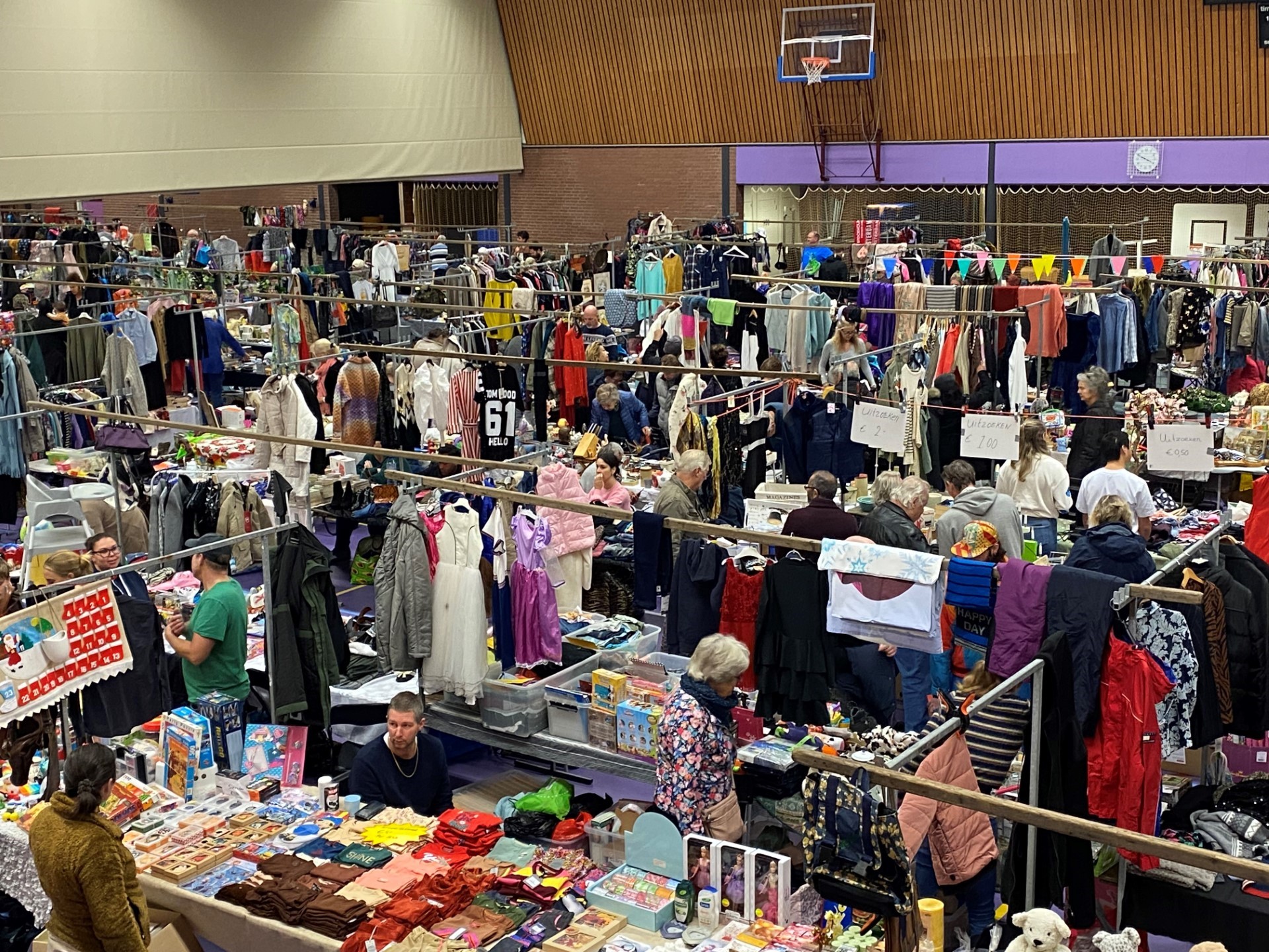 Een nieuw jaar: vlooienmarkt in Sportplaza Groenendaal - De Heemsteder ...
