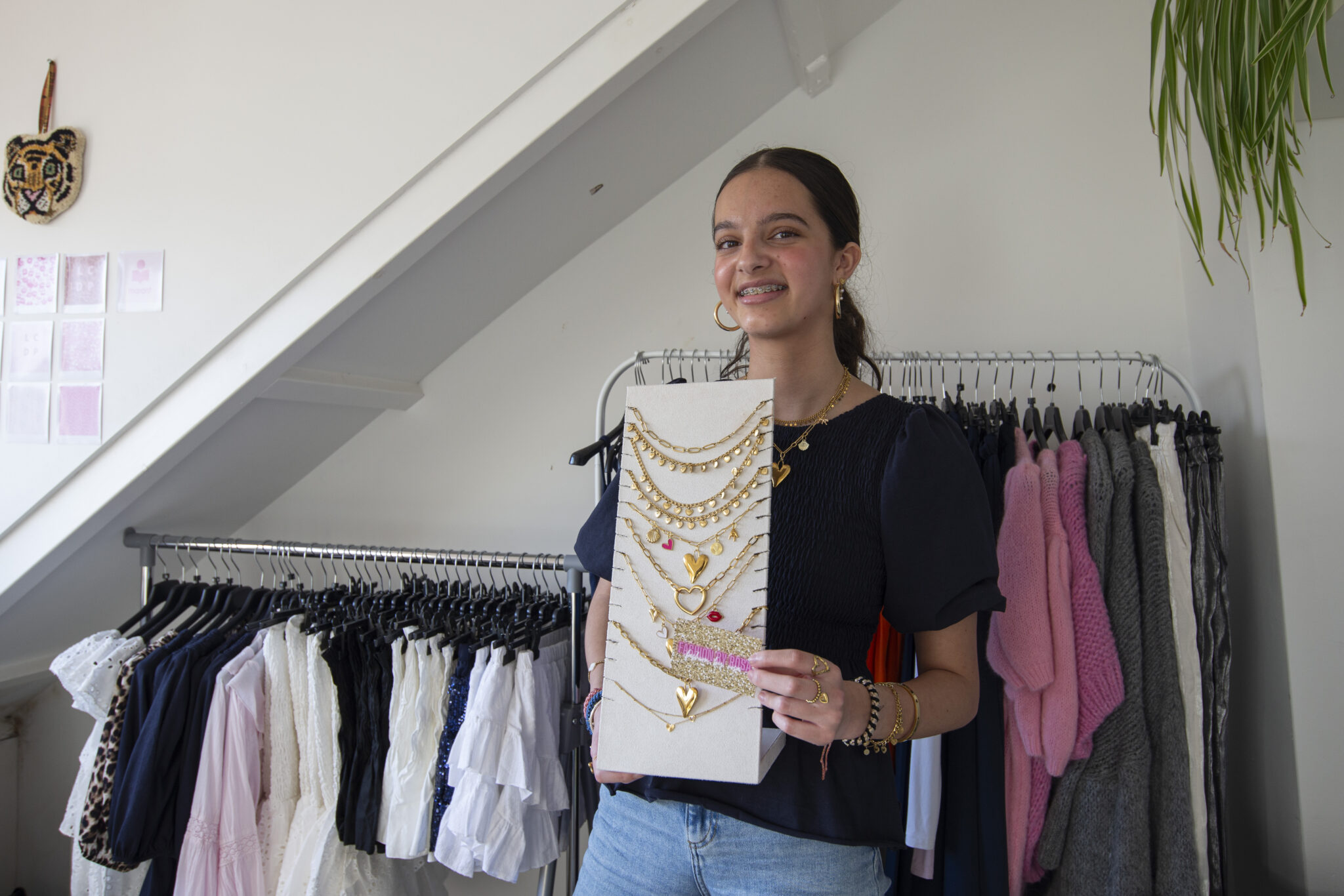 Fashion by Rosa van 14-jarige onderneemster bestaat 1 jaar - De ...
